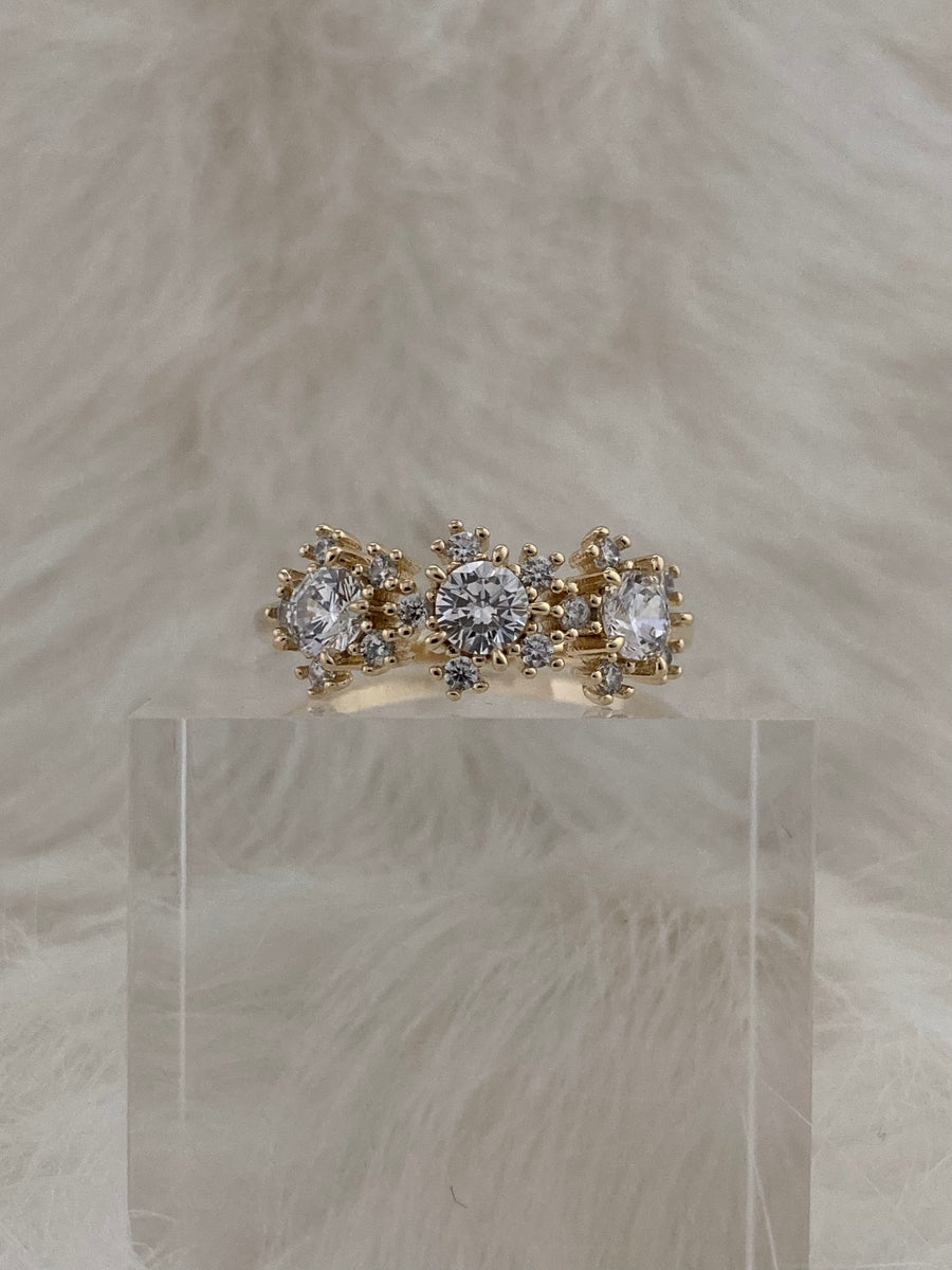 The Kinsley Flower CZ Ring | SPARROW